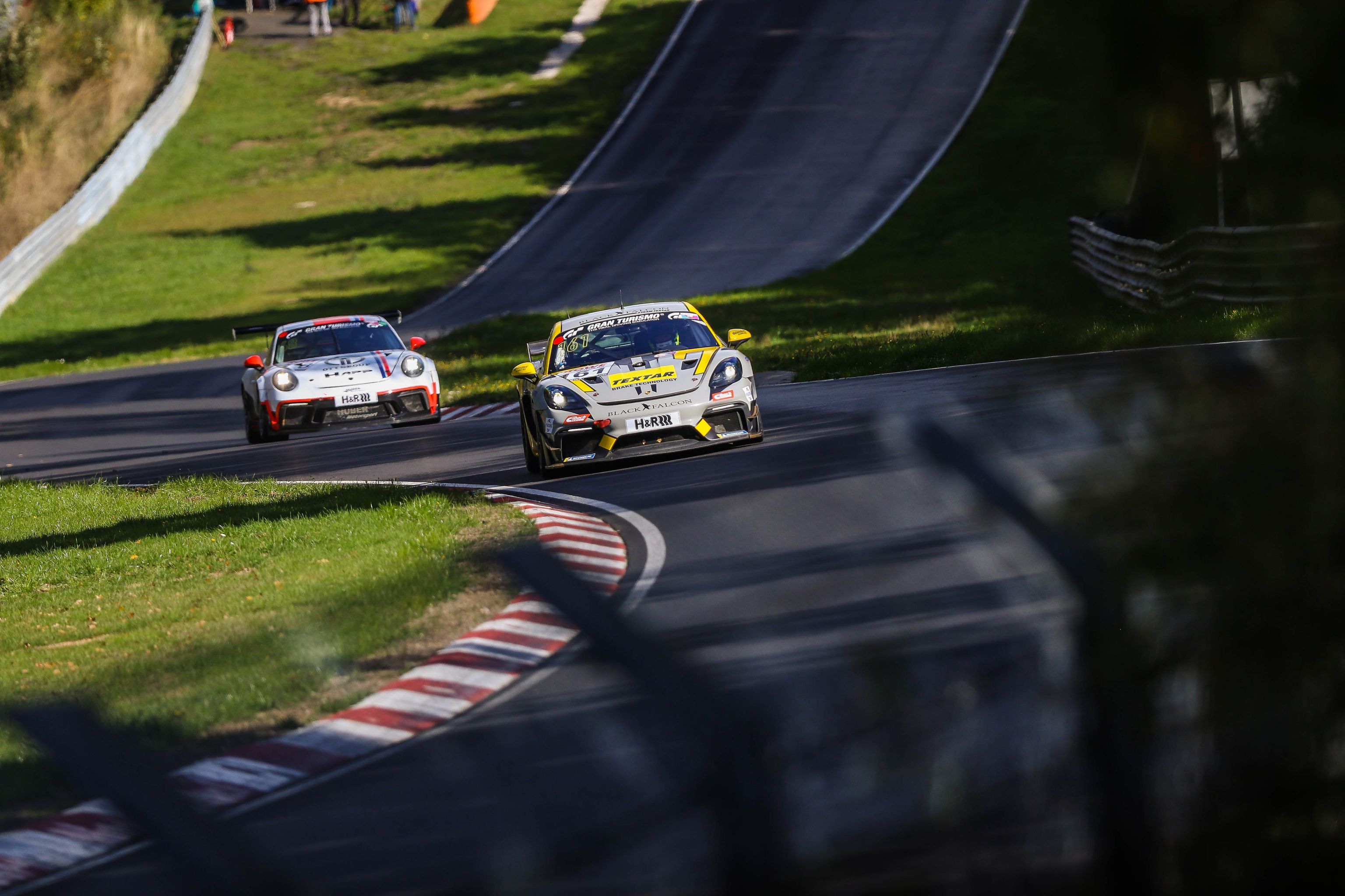 Difficult NLS weekend with two podium finishes